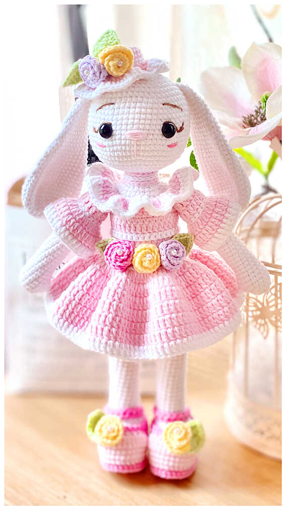 Cute Bunny Amigurumi in Dress Free PDF Pattern - Amigurumi