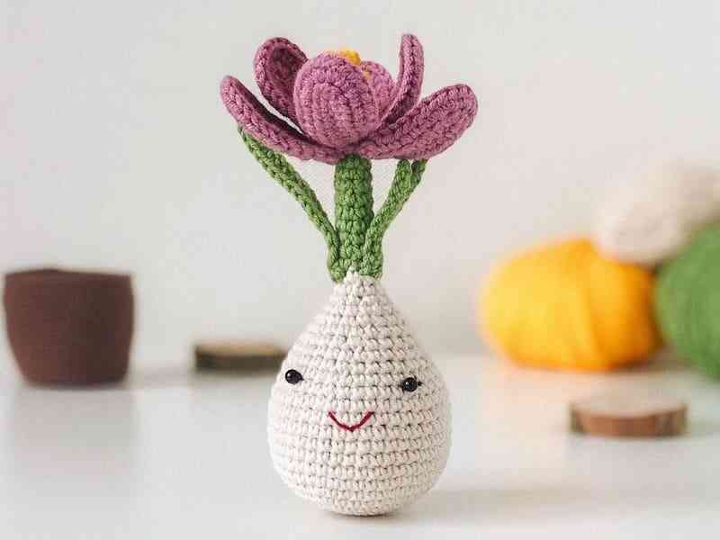 Crochet Flower Amigurumi Free Pattern - Amigurumi